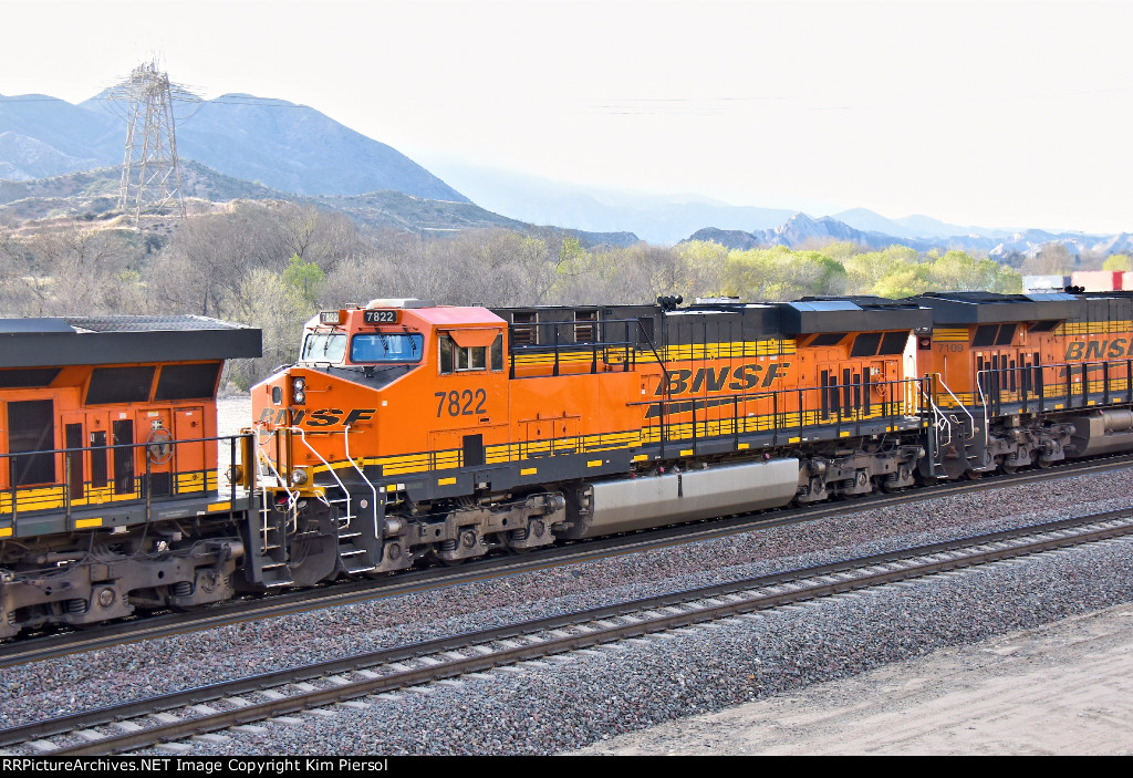 BNSF 7822